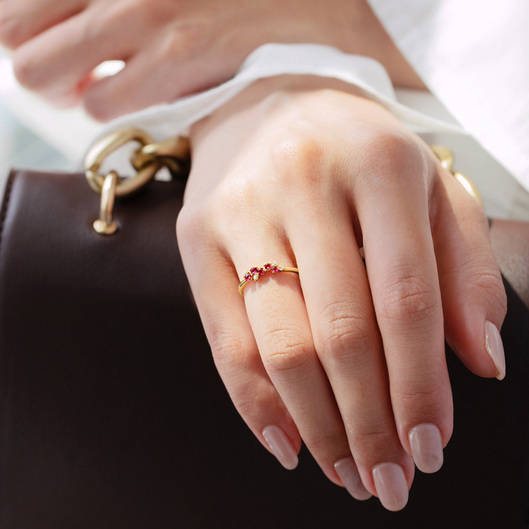 【ビズー公式】ルビー×ダイヤモンド K10リング・フレフリュイ| 誕生石や希少石など多彩な天然石ジュエリー(リング) – BIZOUX｜ビズー公式